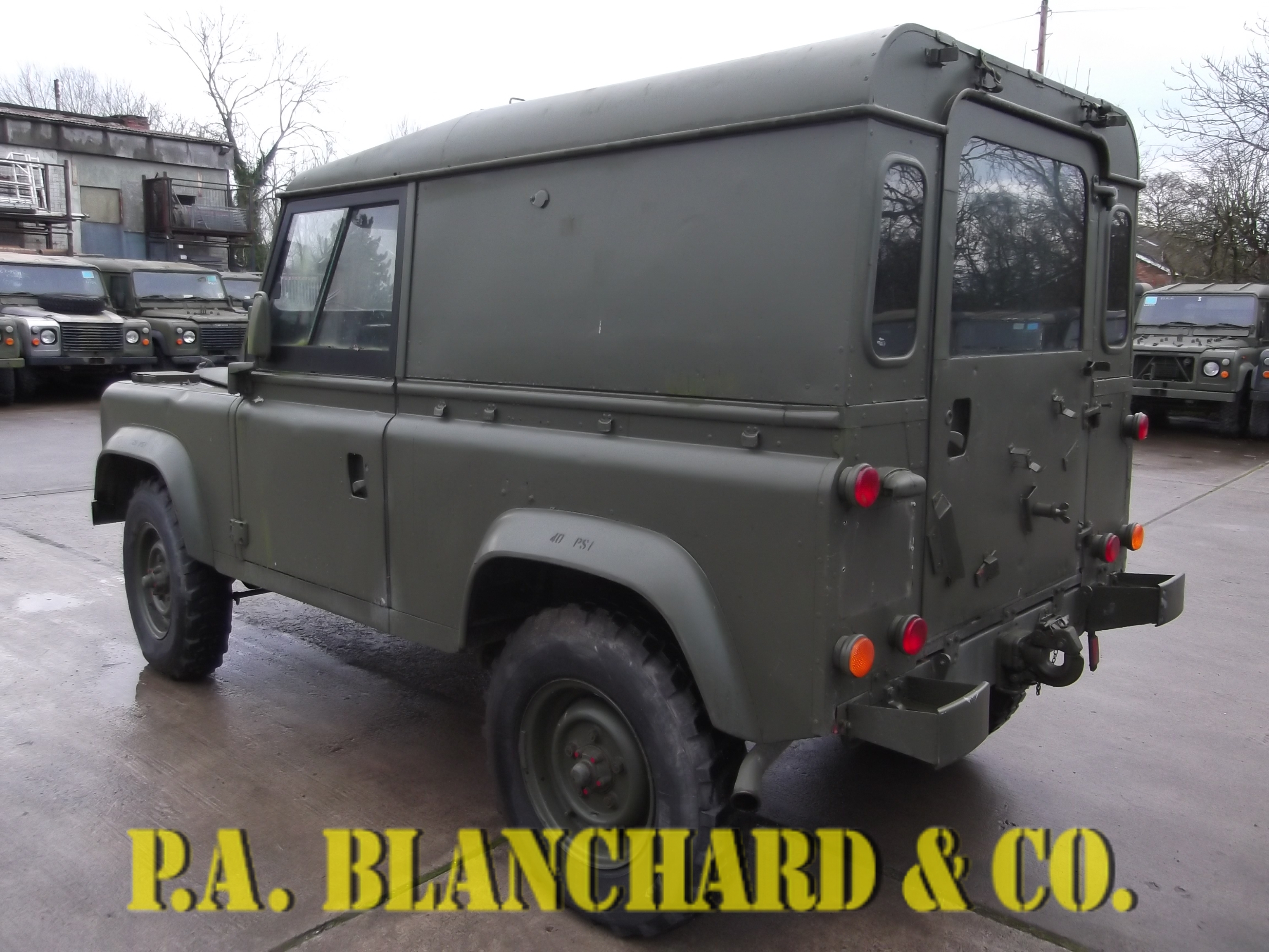 4.Ex Military Defender 90